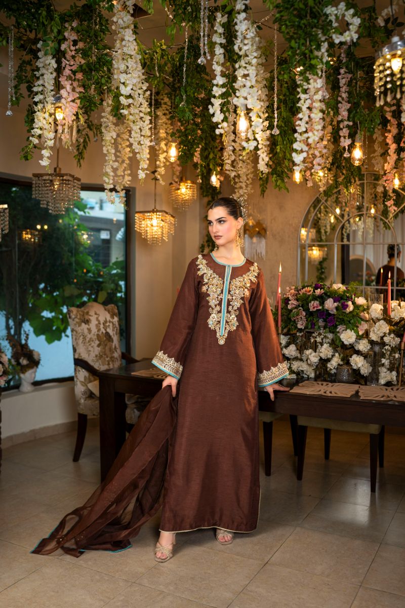 Leon Clothing - Check out Latest Fashion Collection For Womens - Studio ...