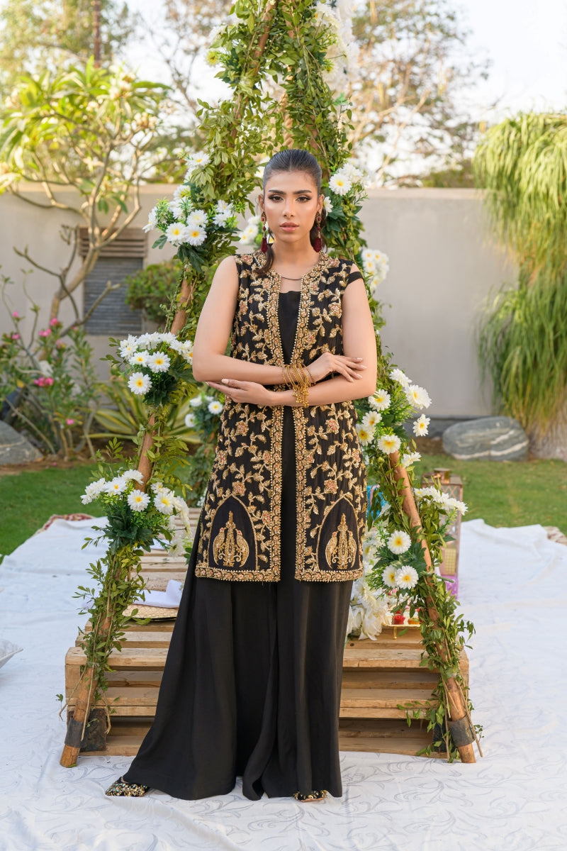 Alishba Kashif - ZARMINA - Black - R.Silk - 4 Piece – Studio by TCS