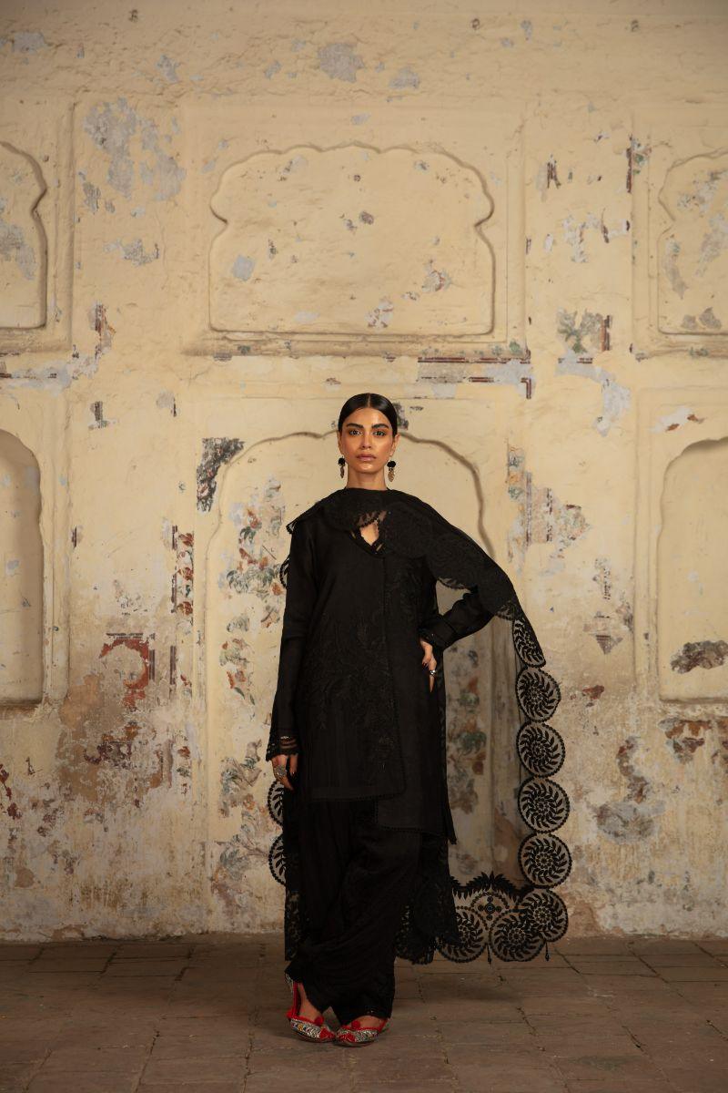 Nilofer Shahid Designer | Desi Fashion | Studio by TCS